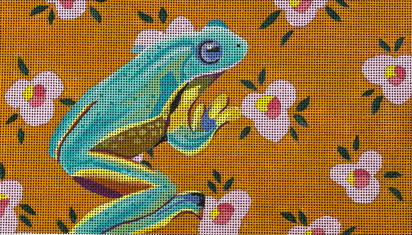 CL026 Frog Clutch – The Enriched Stitch